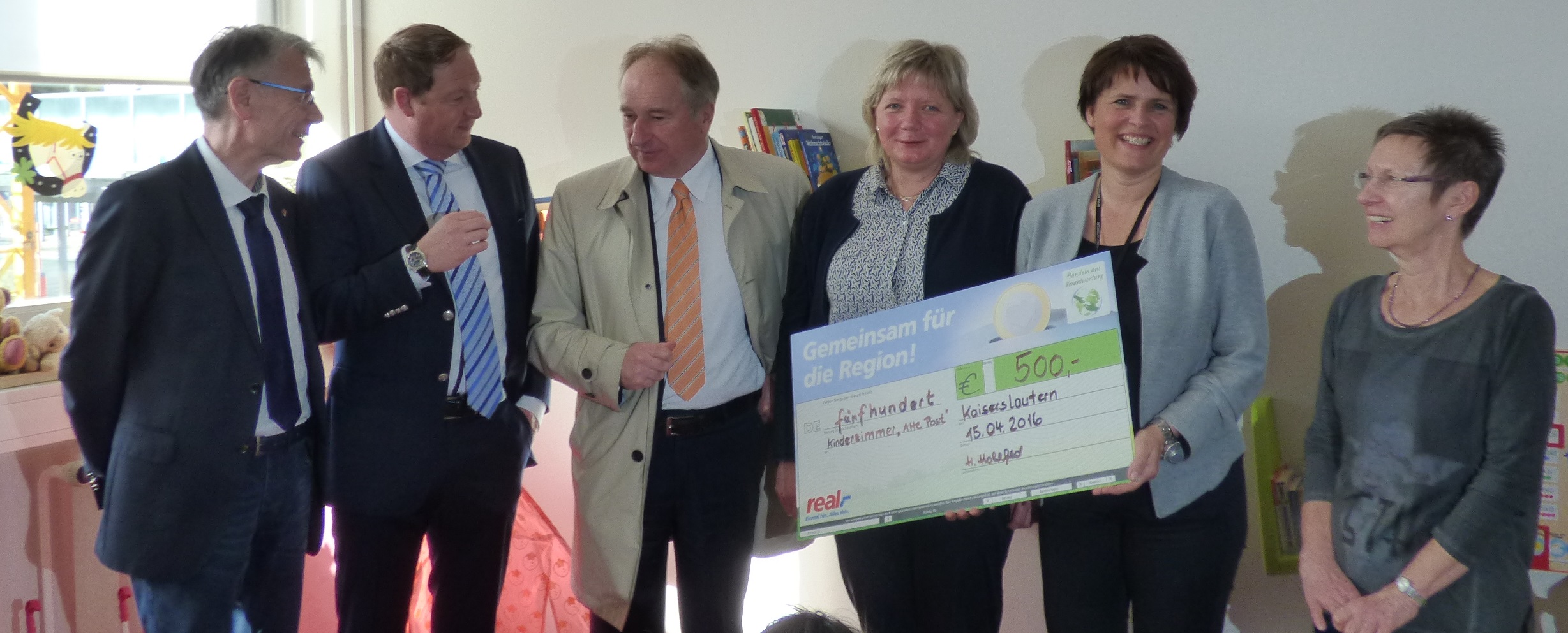 Spielzimmer für Kinder in Gemeinschaftsunterkunft Post eröffnet - Stadt ...