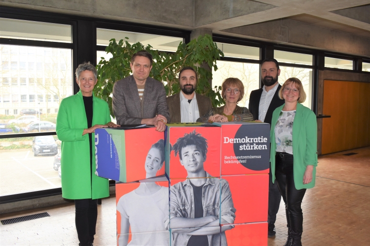 „Demokratie stärken – Rechtsextremismus bekämpfen“ - Stadt Kaiserslautern