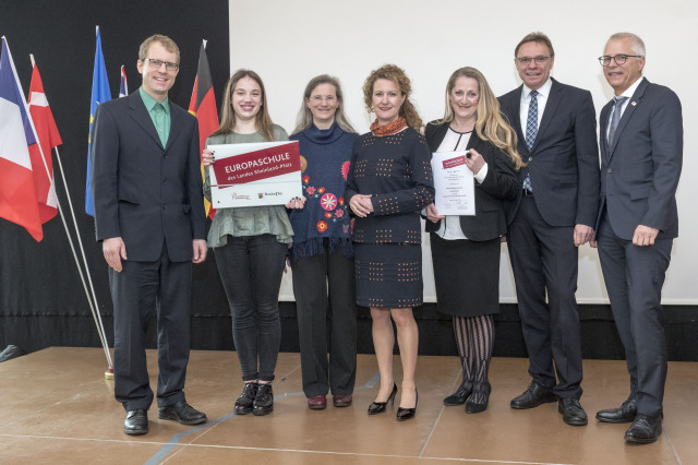 Albert-Schweitzer-Gymnasium ist Europaschule - Stadt Kaiserslautern